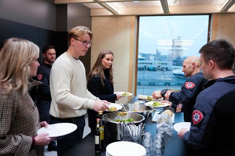 Norwegens Kronprinzenpaar: Fünf im Glück | GALA.de