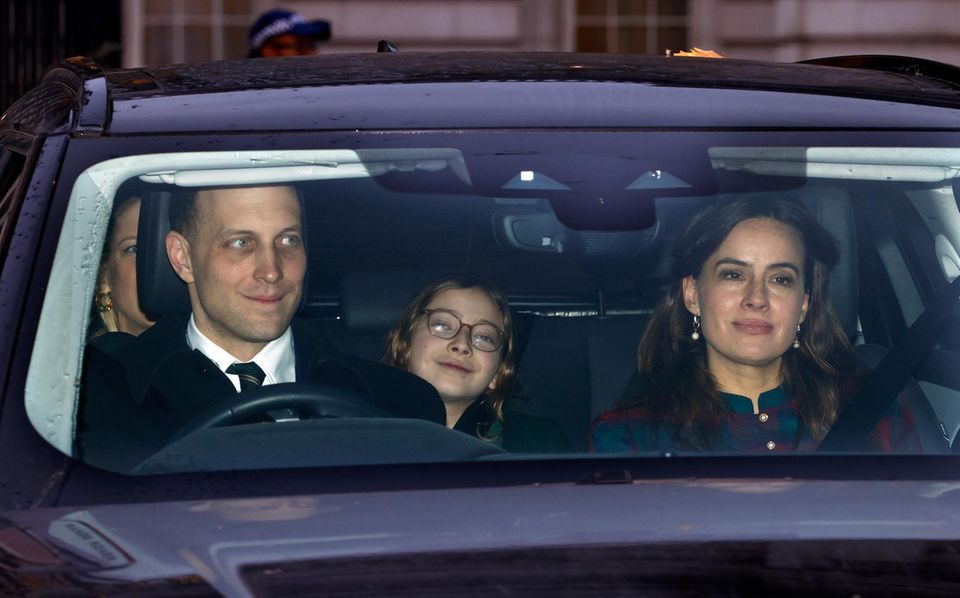 König Charles lädt ein: Alle Fotos des royalen Christmas-Lunchs | GALA.de