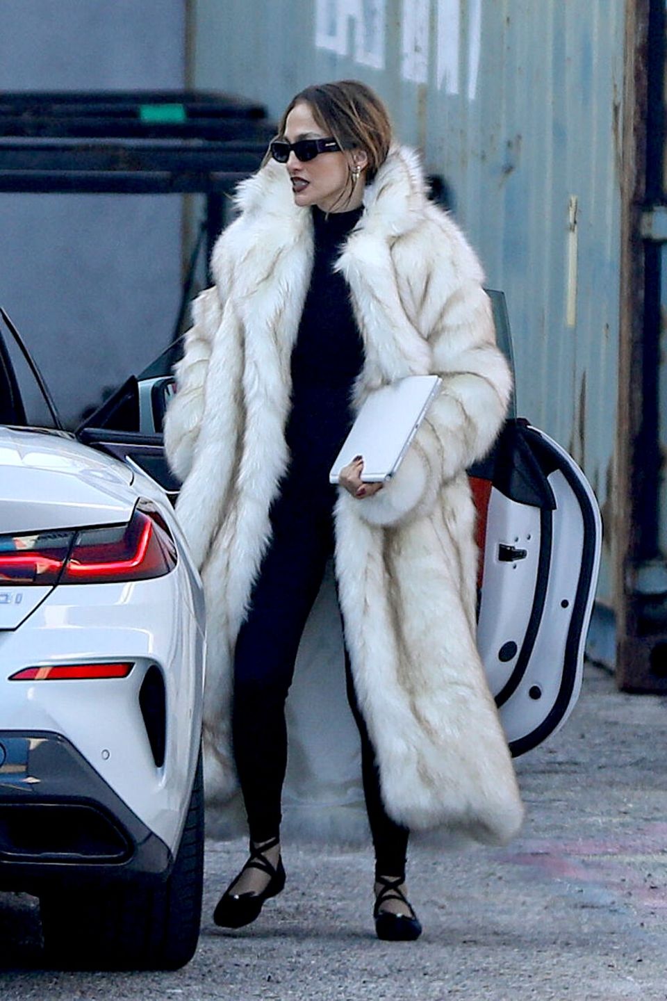 Goldie Hawn, Brooks Nader und Co.: Die glamourösen Winterlooks aus ...