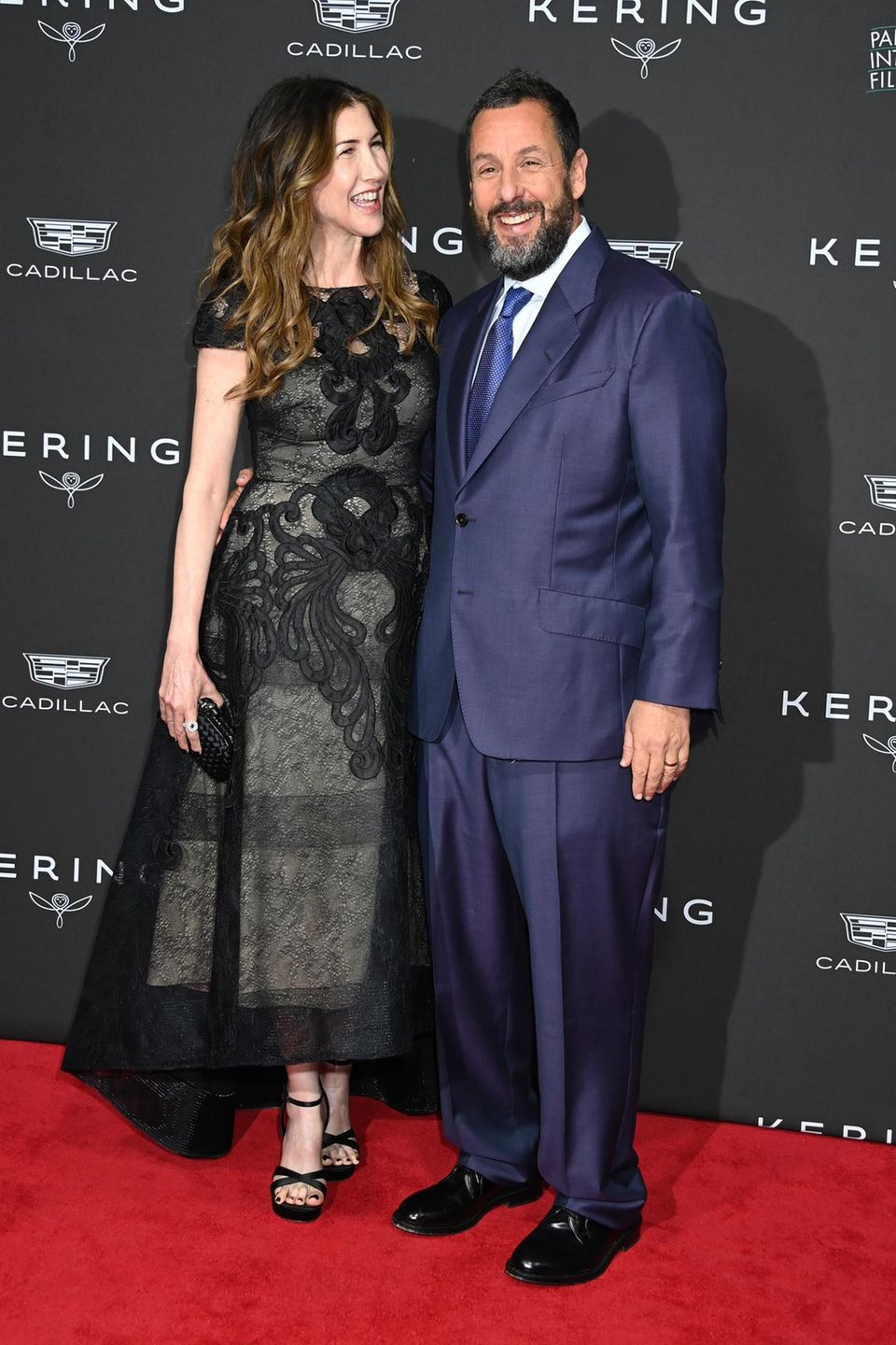 Gänsehaut! Madelaine Petsch trotzt den Horror-Gestalten auf dem Red ...