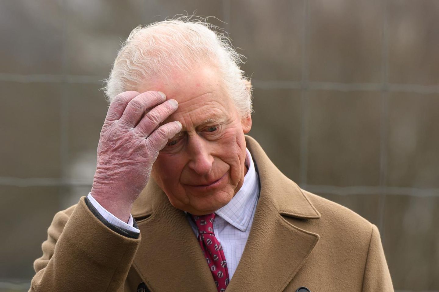 König Charles: Winter legt alles lahm! Monarch muss Schloss Balmoral ...