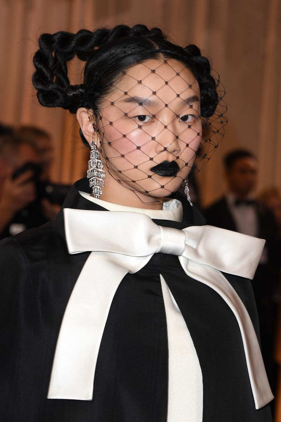 Zu viel oder genau richtig? Jennifer Lopez setzt auf Bronzer satt bei ...