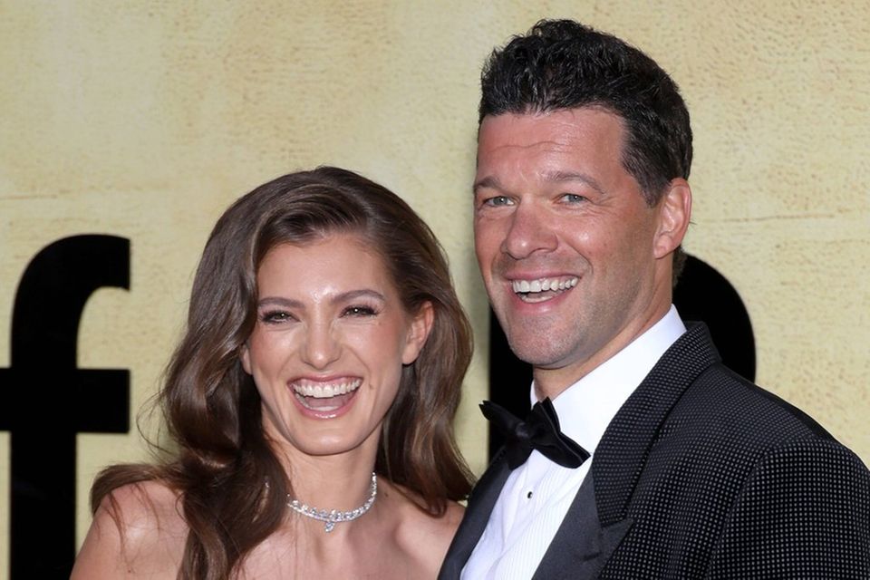 Michael Ballack: Erstes Foto mit Söhnen und Freundin | GALA.de