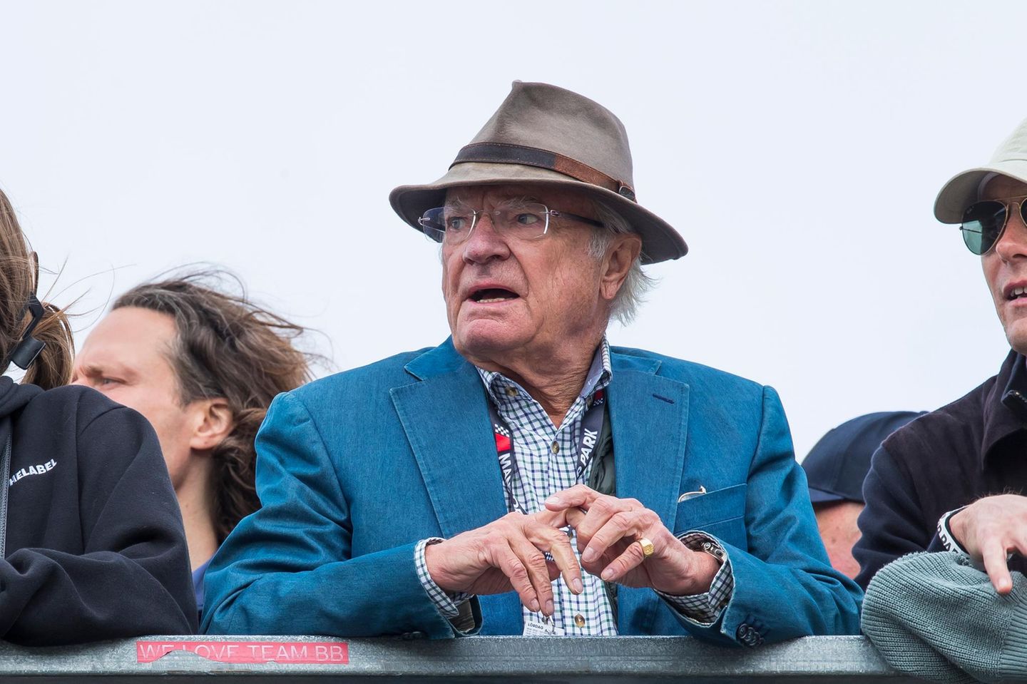 König Carl Gustaf: Nach emotionsgeladenem Brief! Er mischt sich in ...