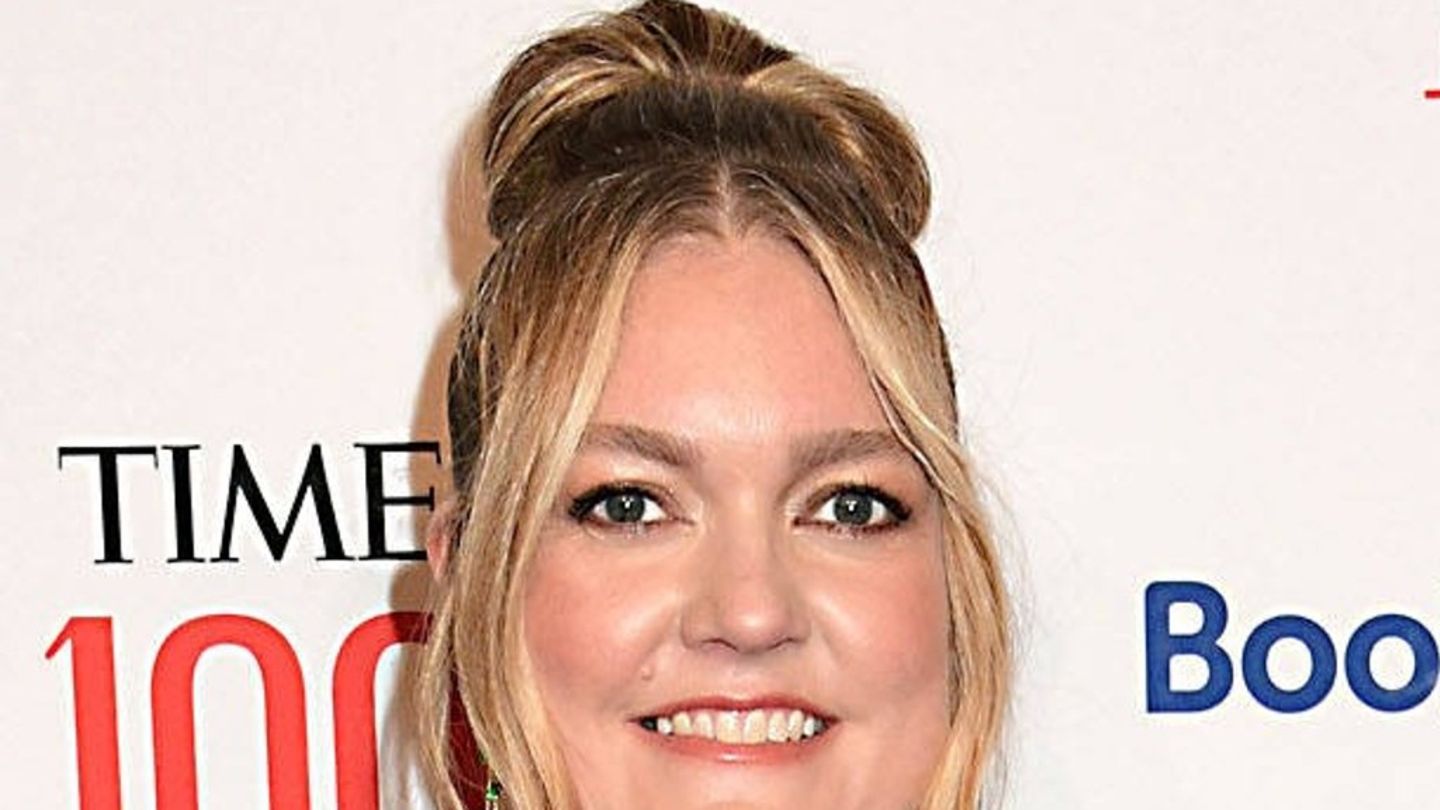 Bestsellerautorin Colleen Hoover: Sie offenbart ihre Krebsdiagnose ...