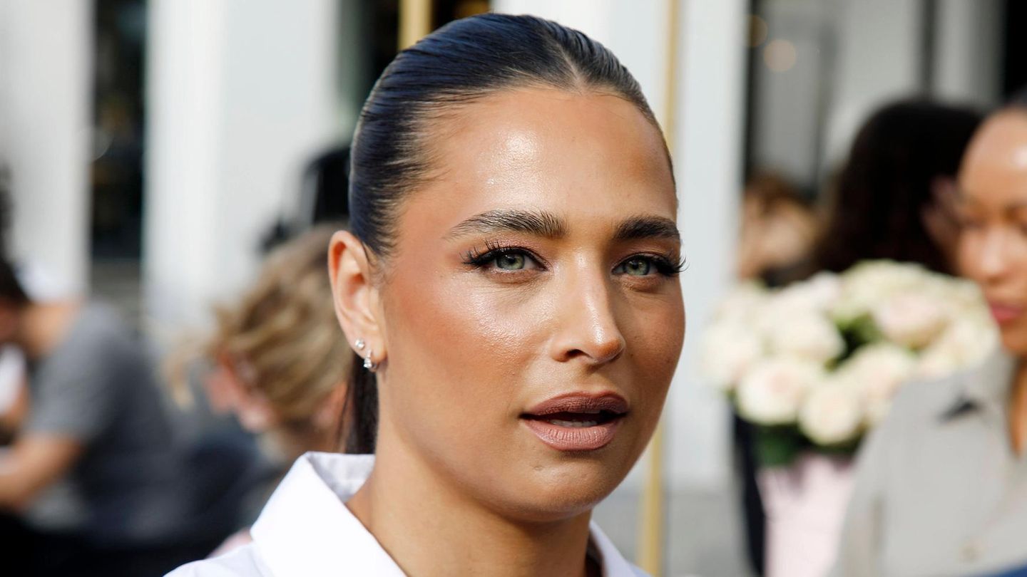 Amira Aly: Nach Vorhersage graut es ihr vor Baby Nummer drei | GALA.de