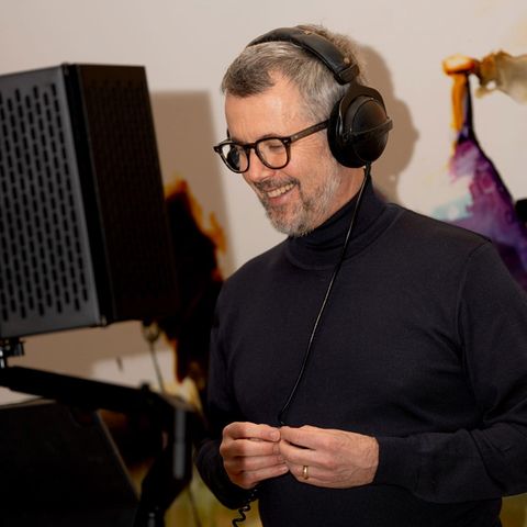 König Frederik: Er übernimmt Rolle als Hörbuchsprecher | GALA.de