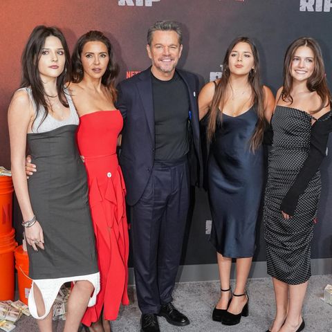 Gänsehaut! Madelaine Petsch trotzt den Horror-Gestalten auf dem Red ...