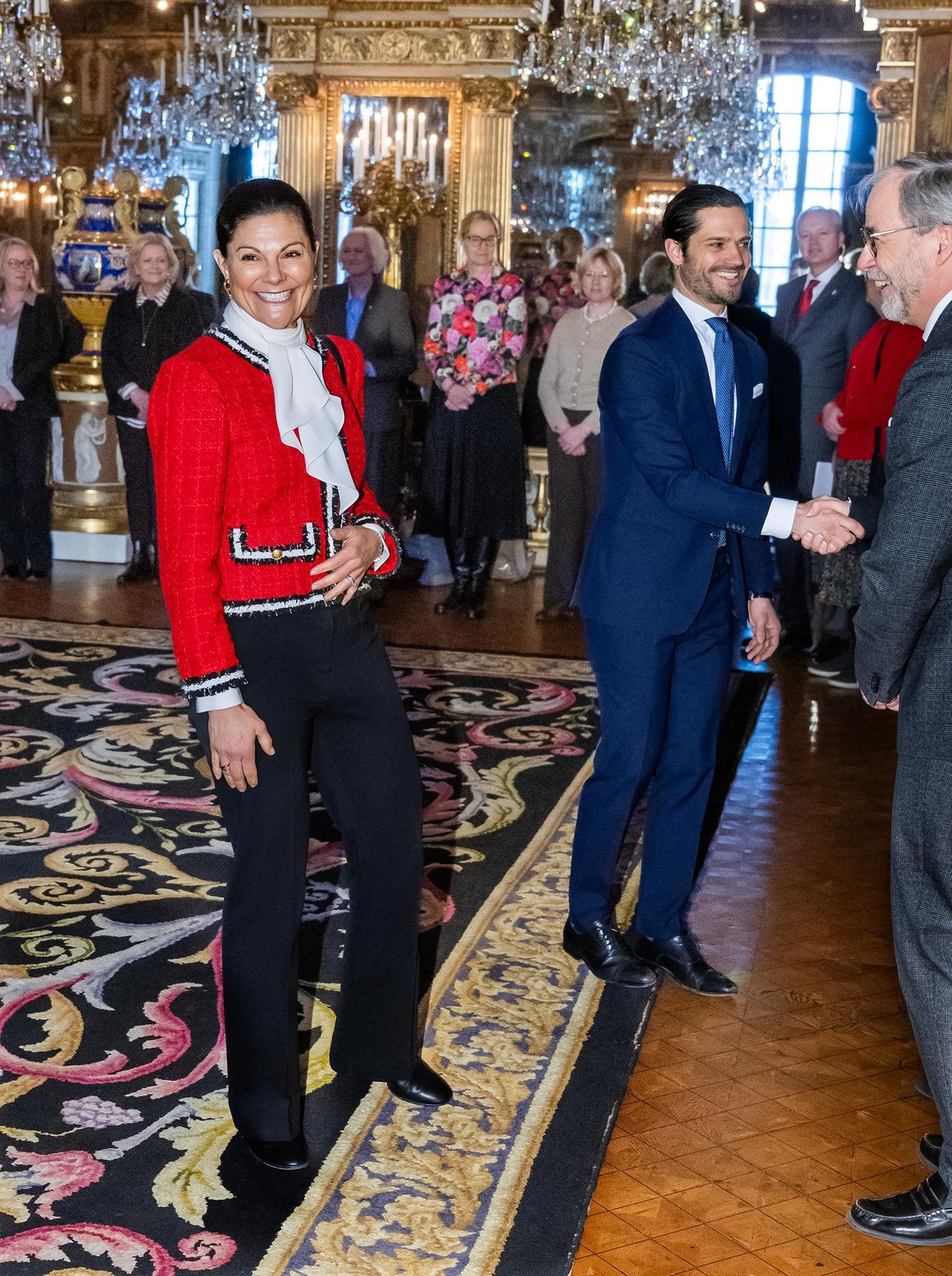 Die Begrüßung von Prinzessin Victoria und den Gästen fällt durchaus ...