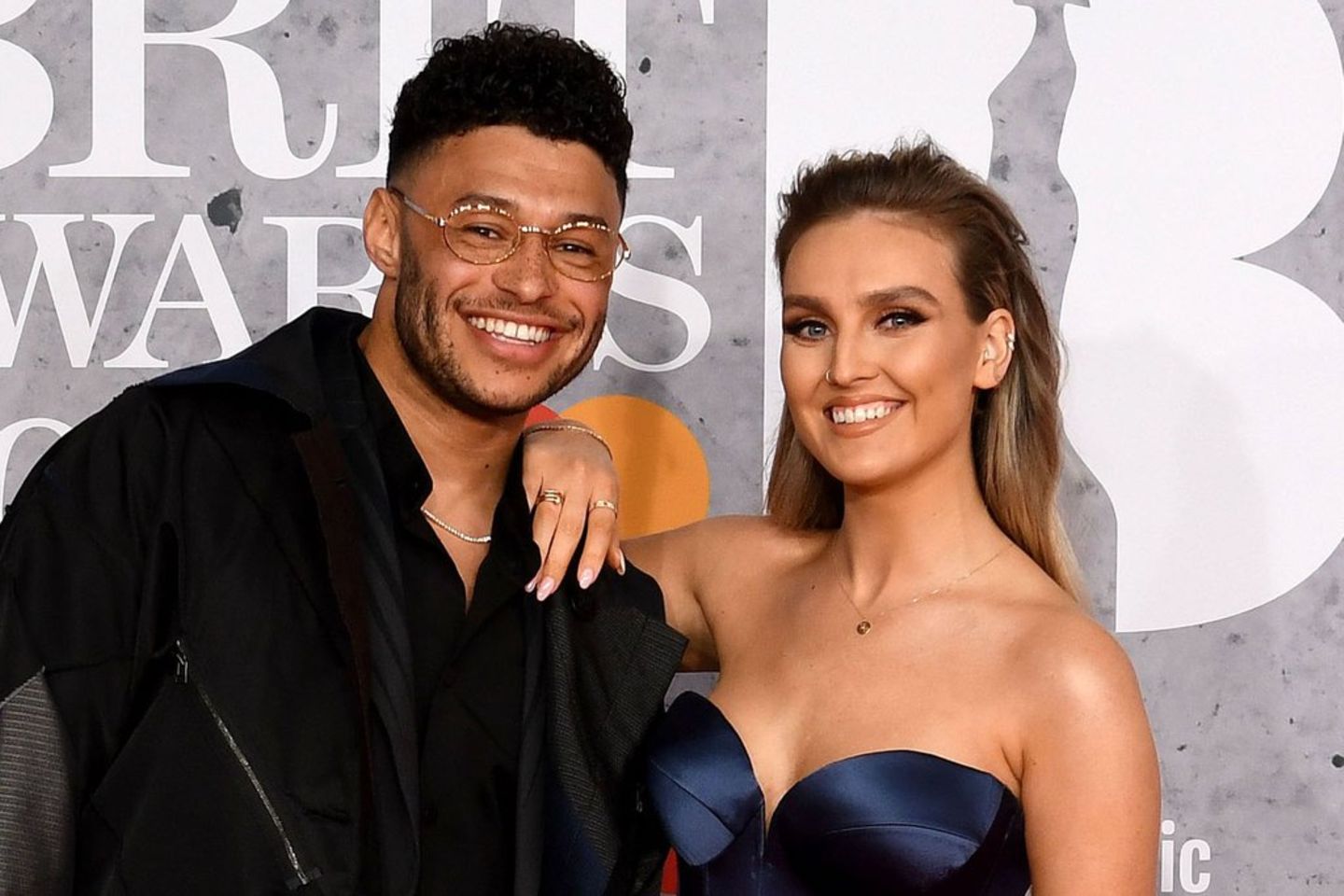 Popstar bringt Tochter zur Welt: Ihr Baby trägt einen besonderen Namen ...