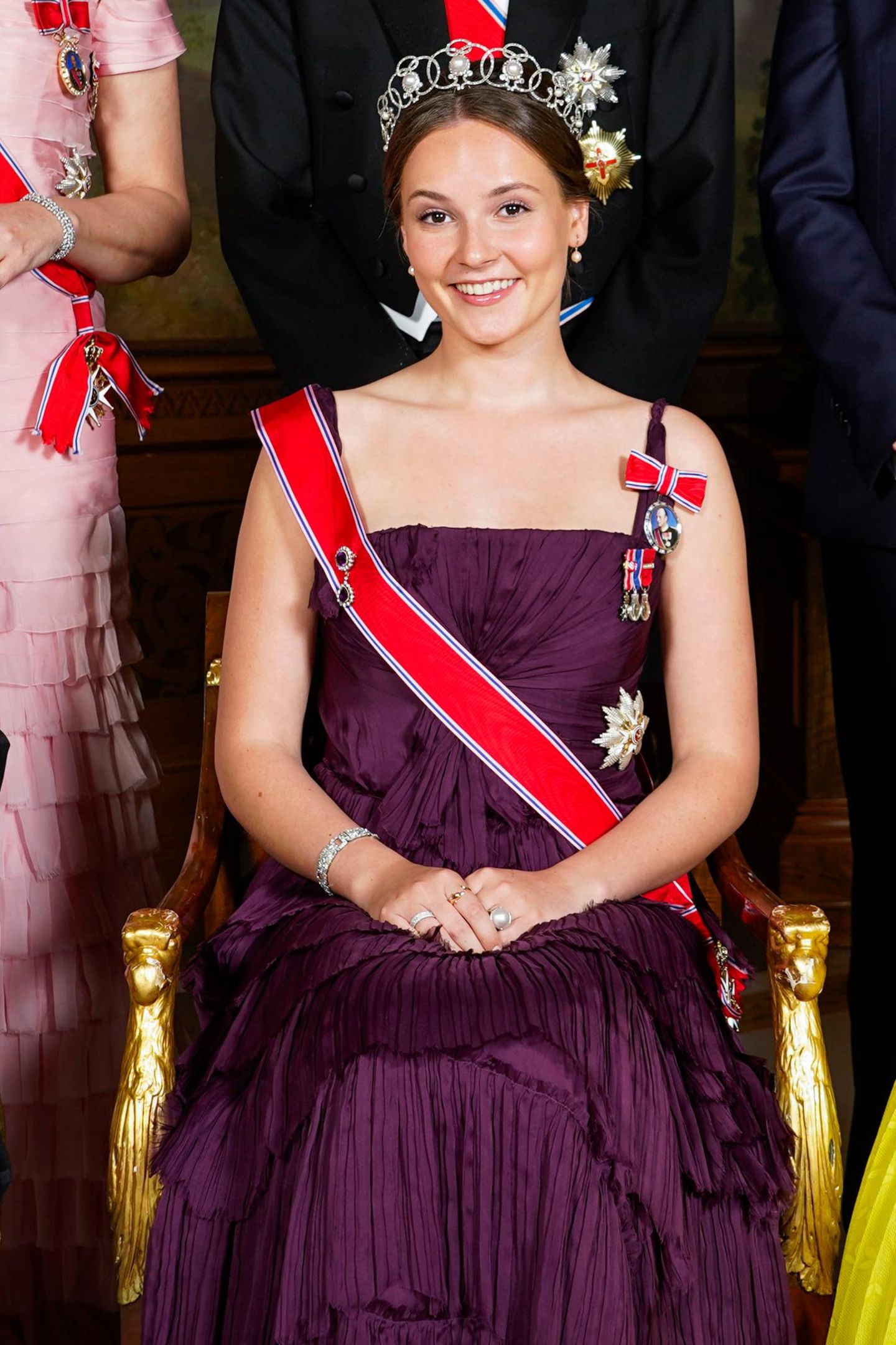 Ingrid Alexandra beweist mit bedachter Geste wahre Größe – Hommage an ...