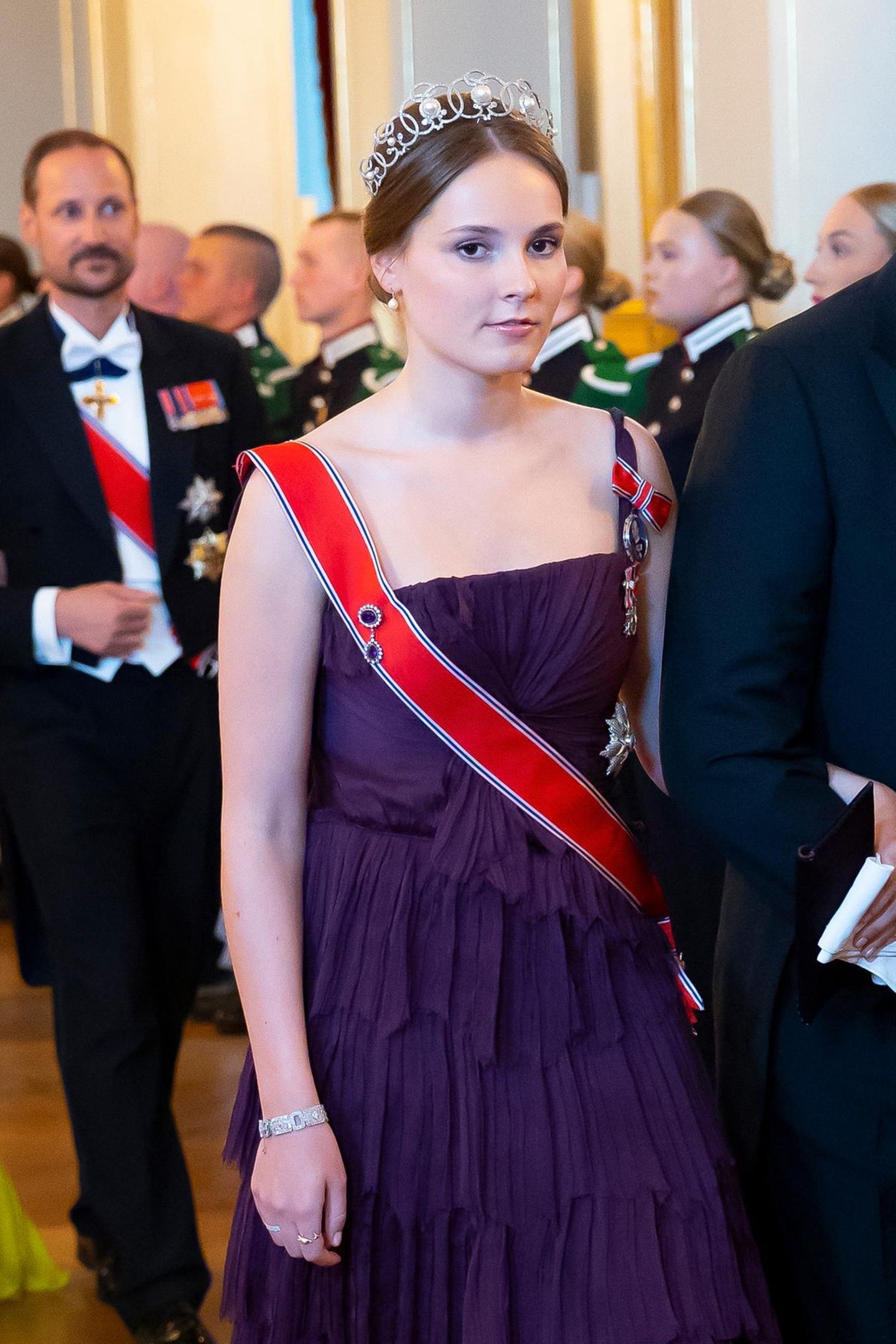 Ingrid Alexandra beweist mit bedachter Geste wahre Größe – Hommage an ...