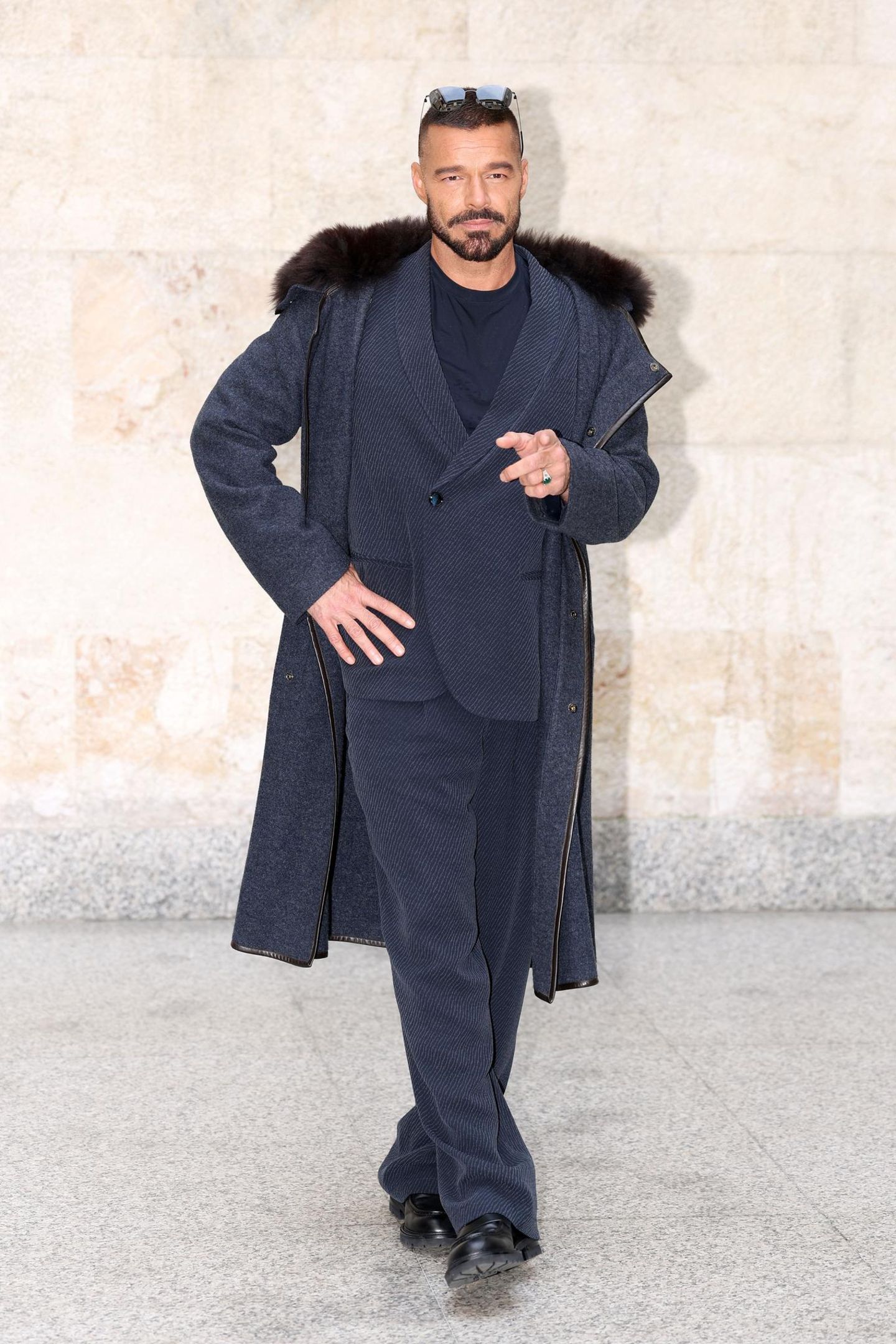 Men's Fashion Week: Robert Pattinson, Lewis Hamilton + Co machen die ...