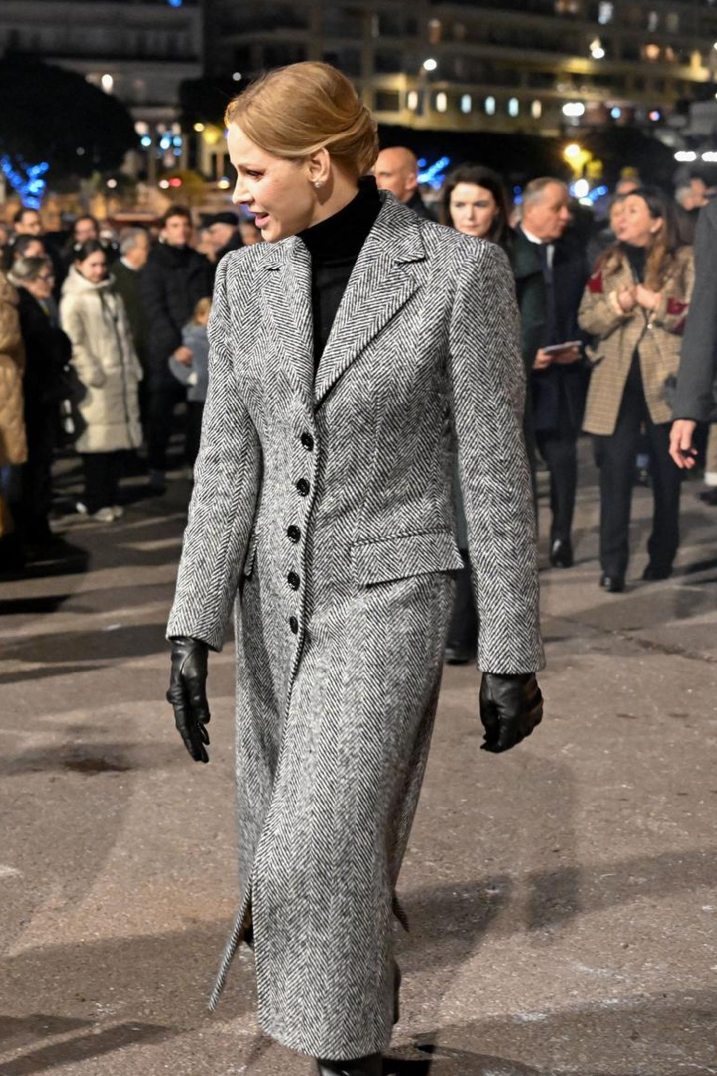 Warm und elegant: So wirkungsvoll ist die Style-Formel von Fürstin ...