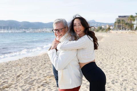 Jan Hofer: Einblicke in sein Familienleben mit Phong Lan auf Mallorca ...