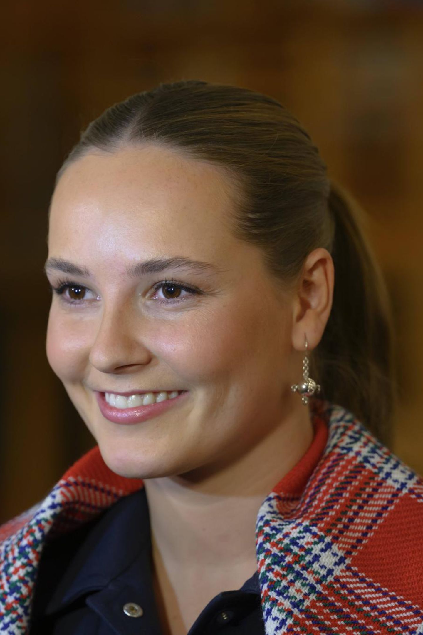 Ingrid Alexandra beweist mit bedachter Geste wahre Größe – Hommage an ...