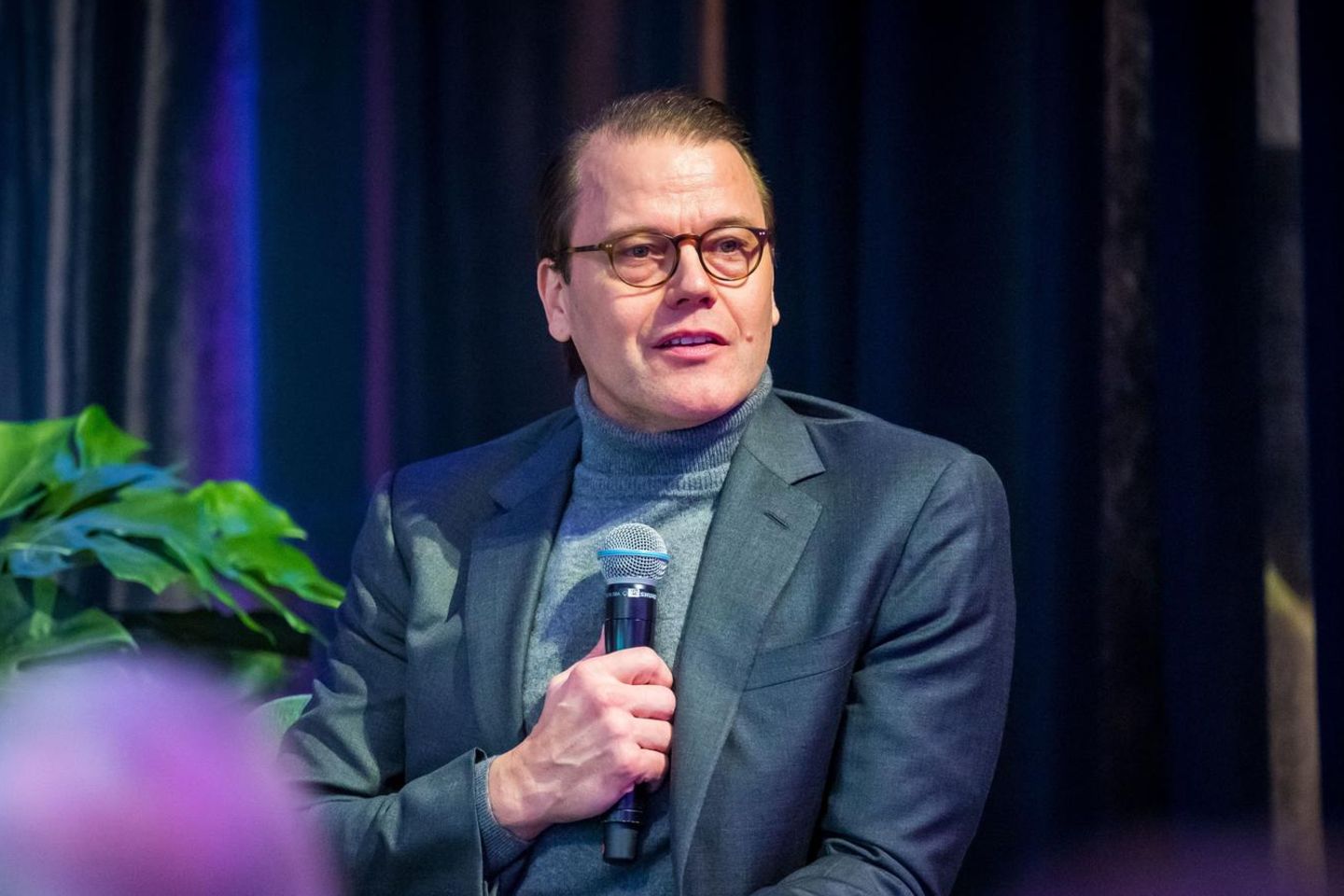 Prinz Daniel: Bei Termin sitzt er plötzlich im Rollstuhl | GALA.de