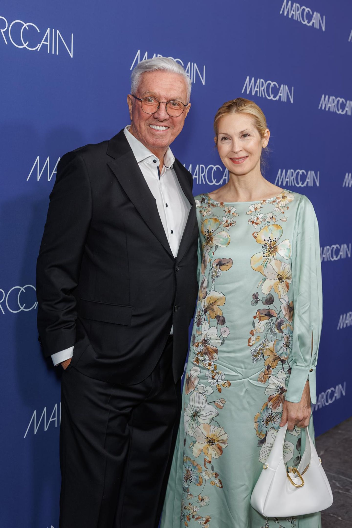 Hollywood-Vibes in Berlin: Elizabeth Jagger und Jerry Hall strahlen bei ...