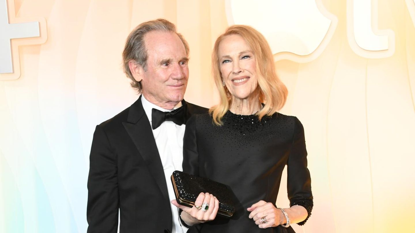 Catherine O'Hara (†): Die schönsten Red-Carpet-Looks im Laufe ihrer ...