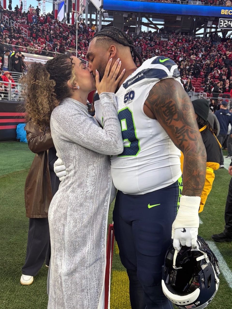 Seahawks-Star Leonard Williams: Ehefrau reist hochschwanger zum Super ...