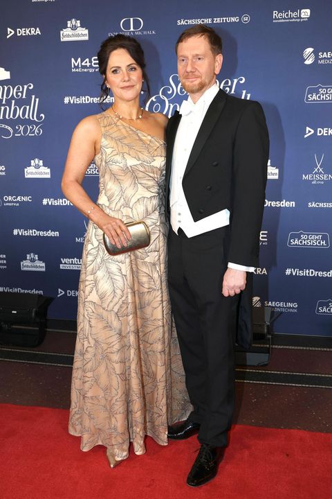 Simone Thomalla zieht beim SemperOpernball 2026 alle Register mit hohem ...