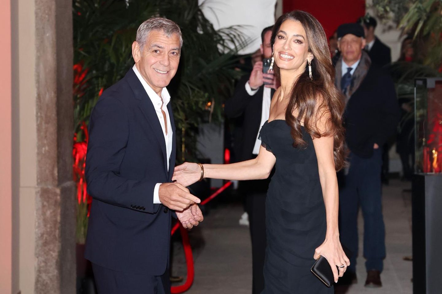 George und Amal Clooney: Glamouröser Auftritt in Mailand | GALA.de