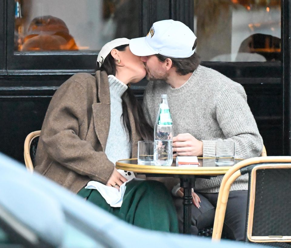 Amber Heard: Ausflug in Madrid! Bei Fahrradtour mit Tochter Oonagh ...