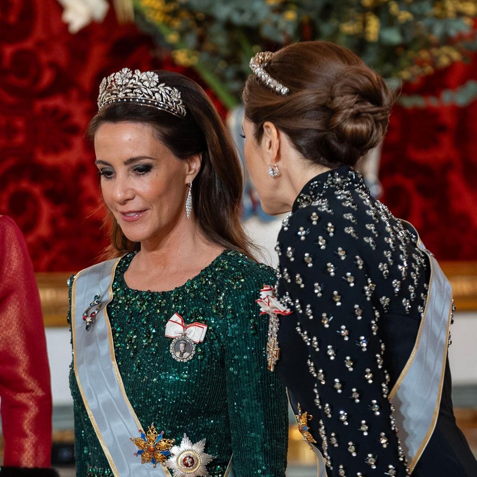 Königin Mary vs. Kanzler Merz: 3 Situationen, die beim EM-Finale für ...