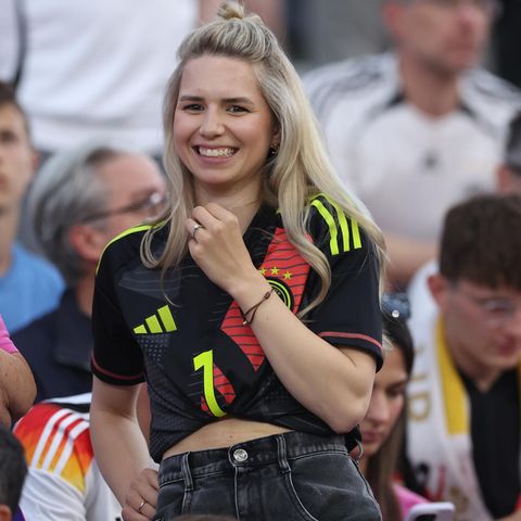 Anika + Manuel Neuer: Bestätigt! Zweites Baby nach Traumhochzeit | GALA.de