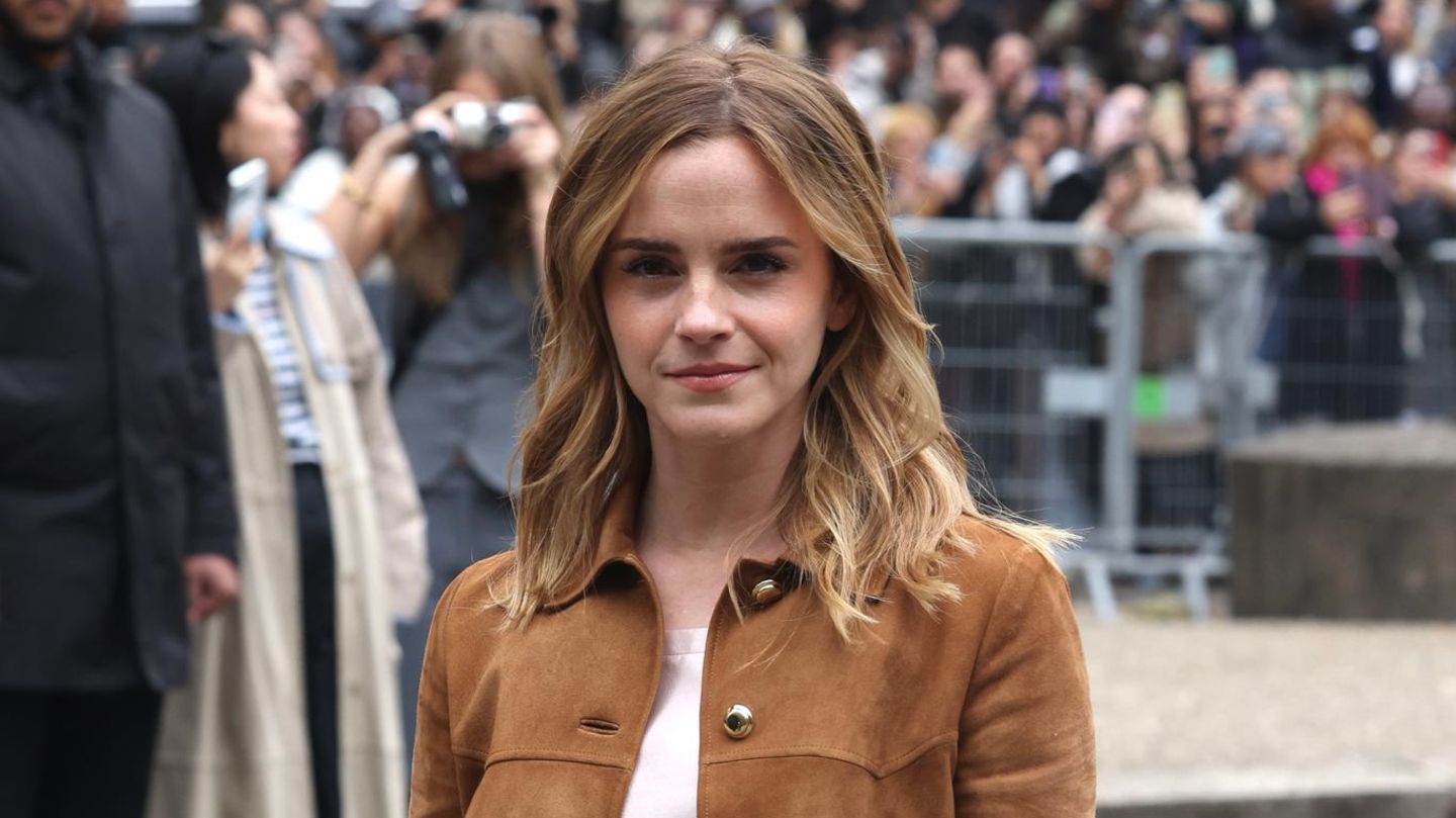 Küsse am Flughafen, Dinner im Luxuslokal: Emma Watson wird mit ...