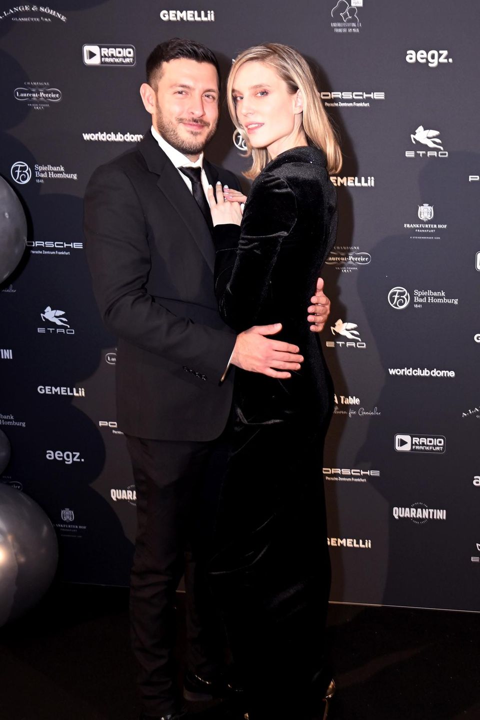 Keanu Reeves + Alexandra Grant: Verliebter Auftritt auf dem Red Carpet ...