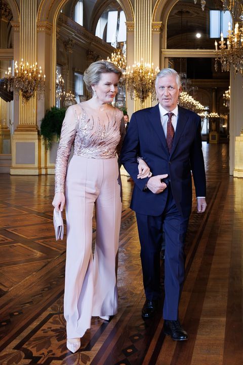 Königin Mathilde begeistert in Norwegen mit ihren pastelligen Looks ...