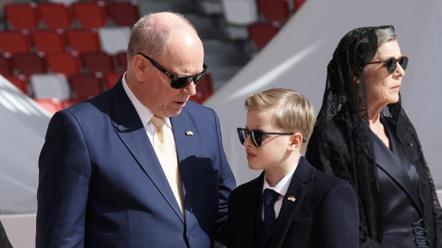 Prinz Jacques: Fürst Albert wird streng – vor laufender Kamera | GALA.de