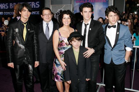 Jonas Brothers: Sorge um ihre Mutter Denise nach Schlaganfall | GALA.de