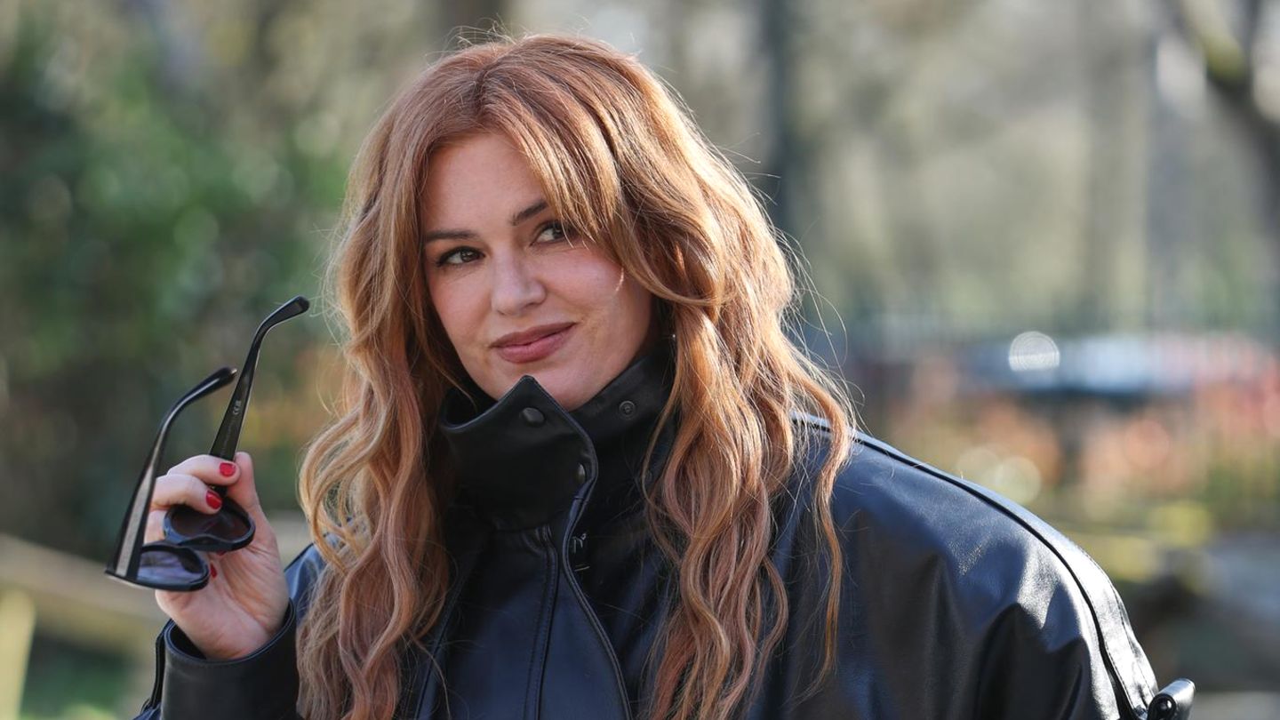 Isla Fisher genießt Date-Abend mit 12 Jahre jüngerem Ex-Fußballprofi ...