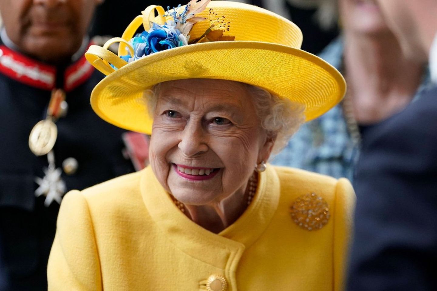 Queen Elizabeth II.: Sie bleibt beliebtestes Royal-Mitglied | GALA.de