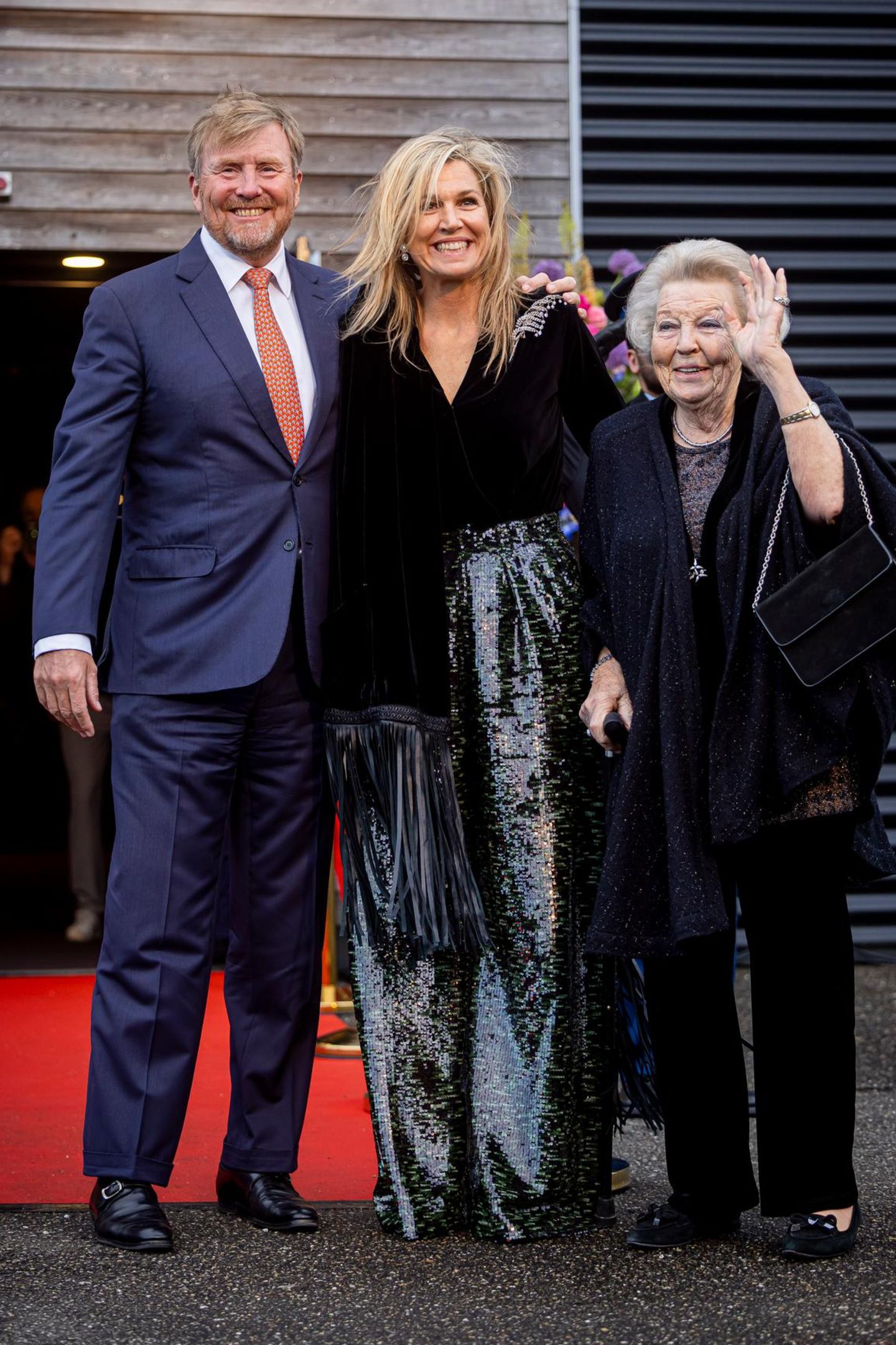 Königin Máxima bringt Fans mit rotem Jumpsuit um den Verstand | GALA.de