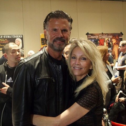 Heather Locklear nimmt mit Lorenzo Lamas an Tochter Avas Hochzeit teil ...