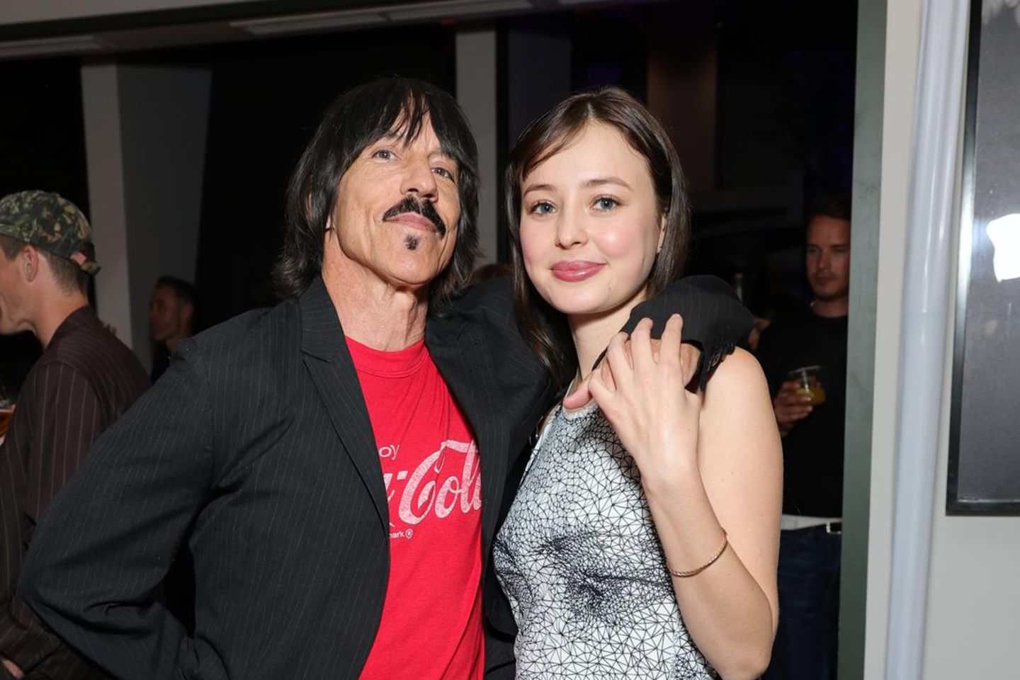 Anthony Kiedis: Freundin Eileen verteidigt 33-jährigen ...