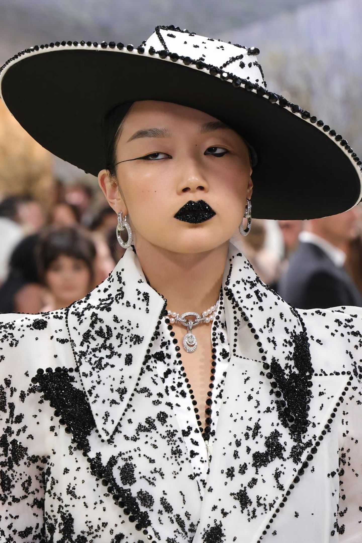 Emily Blunts Schmuck bei der Met Gala ist Luxus pur | GALA.de