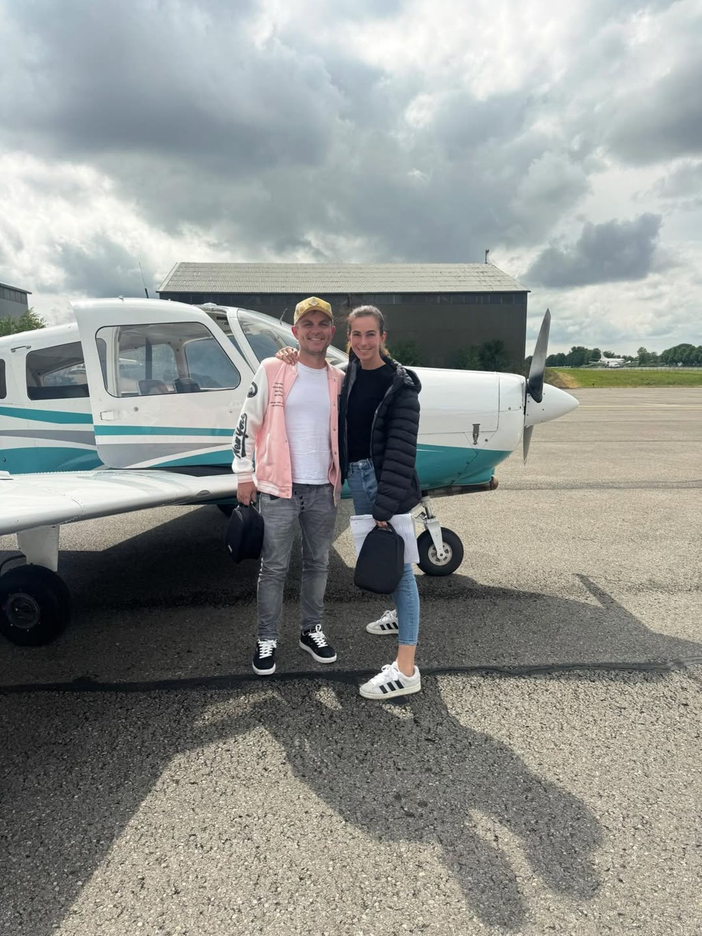 Süßes Paarfoto! Anja Kling feiert Oliver Haas mit Liebesbotschaft | GALA.de