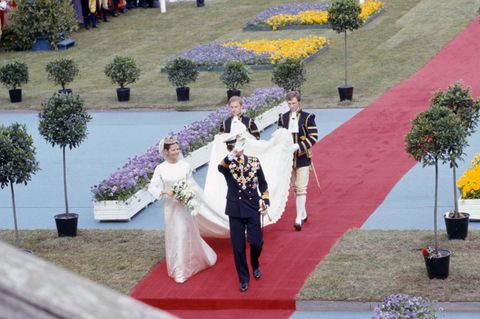 Königin Silvia + König Carl Gustaf: Rückblick auf ihre Hochzeitsbilder ...