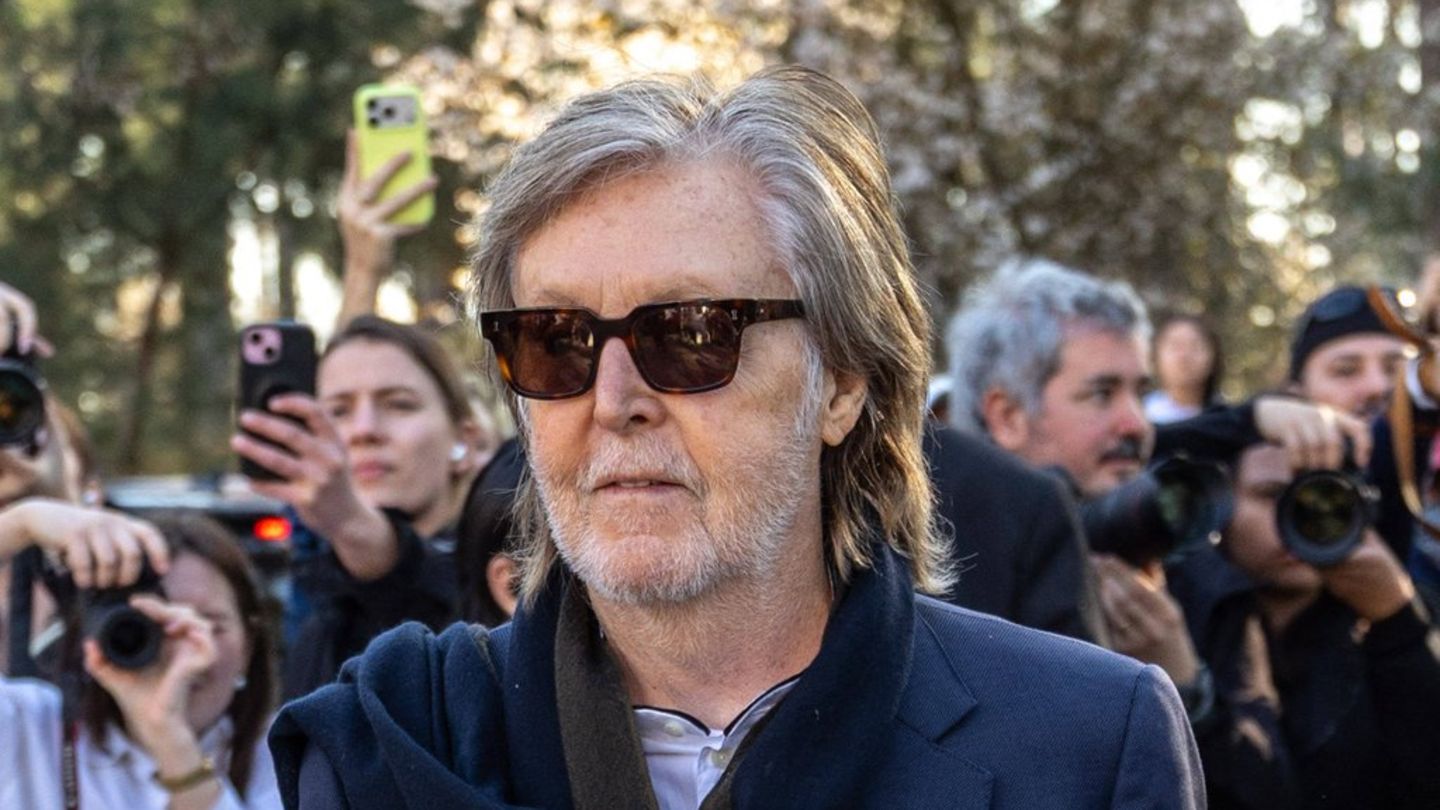 Paul McCartney: Er spricht bis heute mit John Lennon | GALA.de