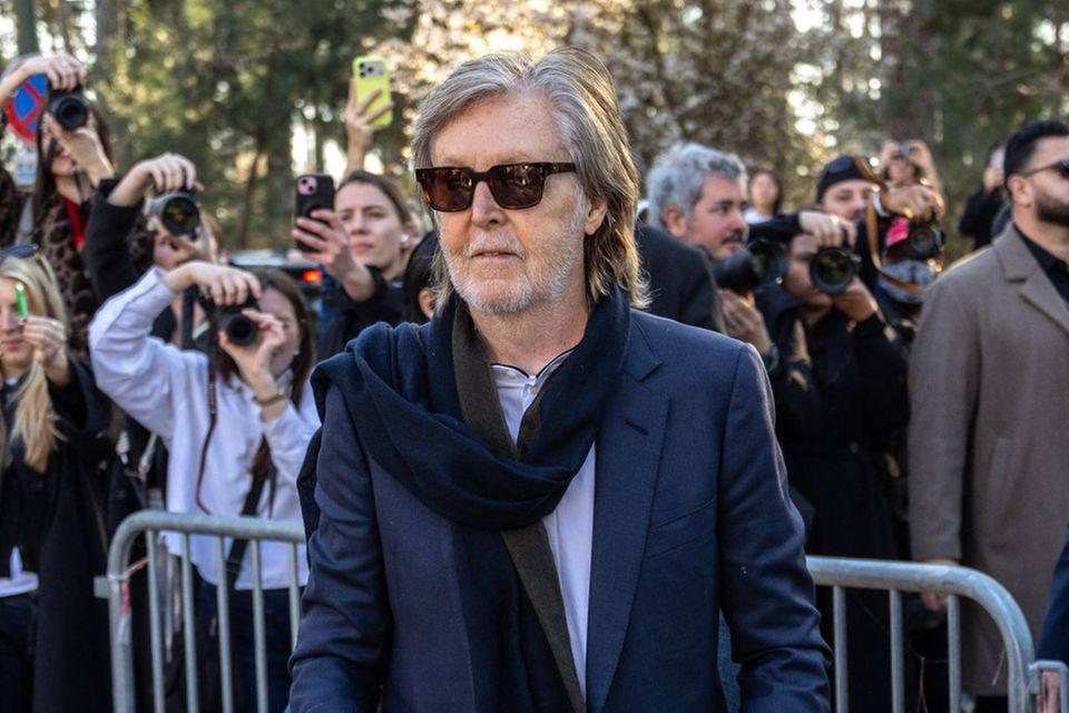 Paul McCartney: Er spricht bis heute mit John Lennon | GALA.de