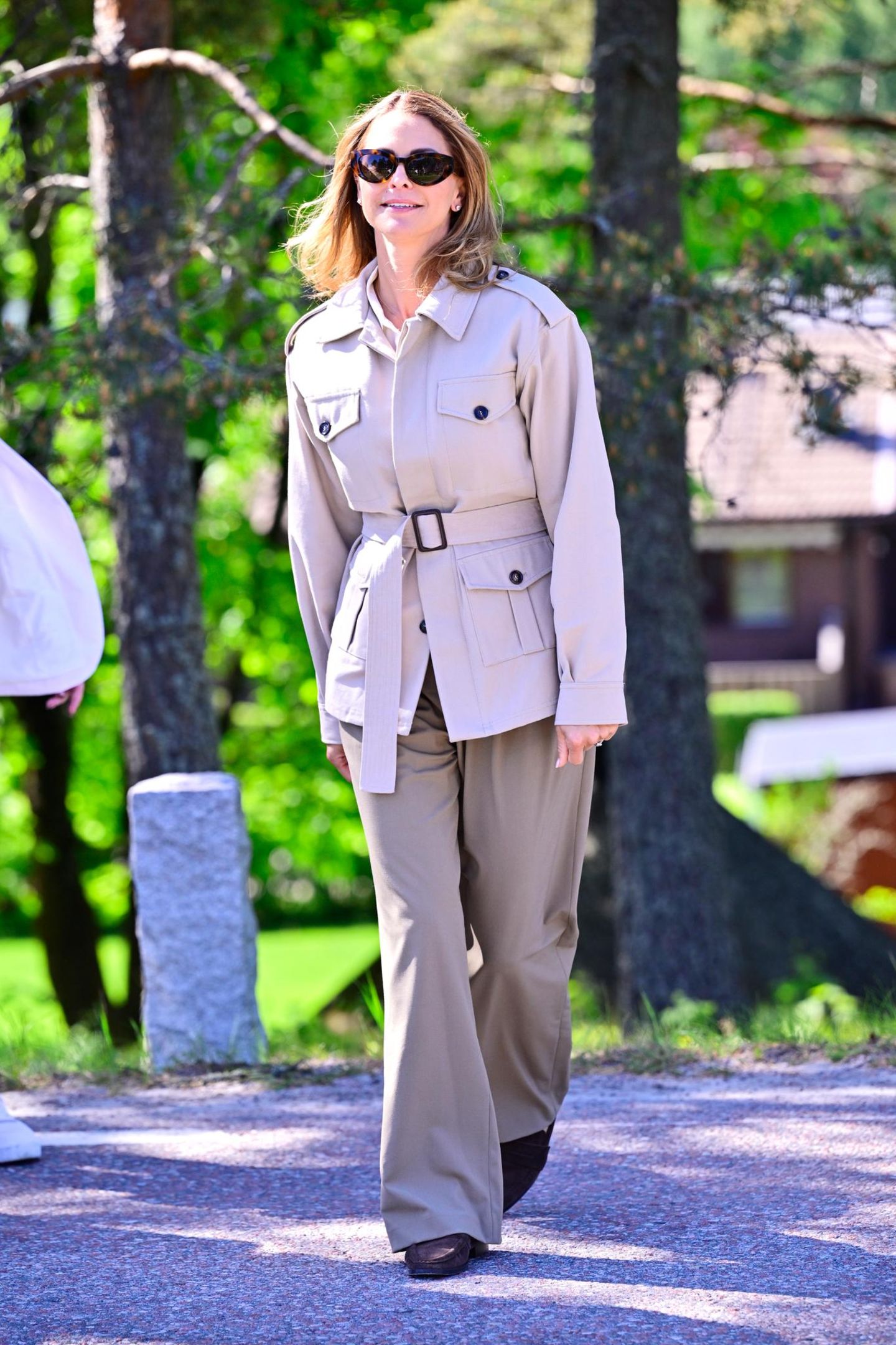 Prinzessin Madeleine: Im Utility-Look sorgt sie für Star-Appeal in der ...
