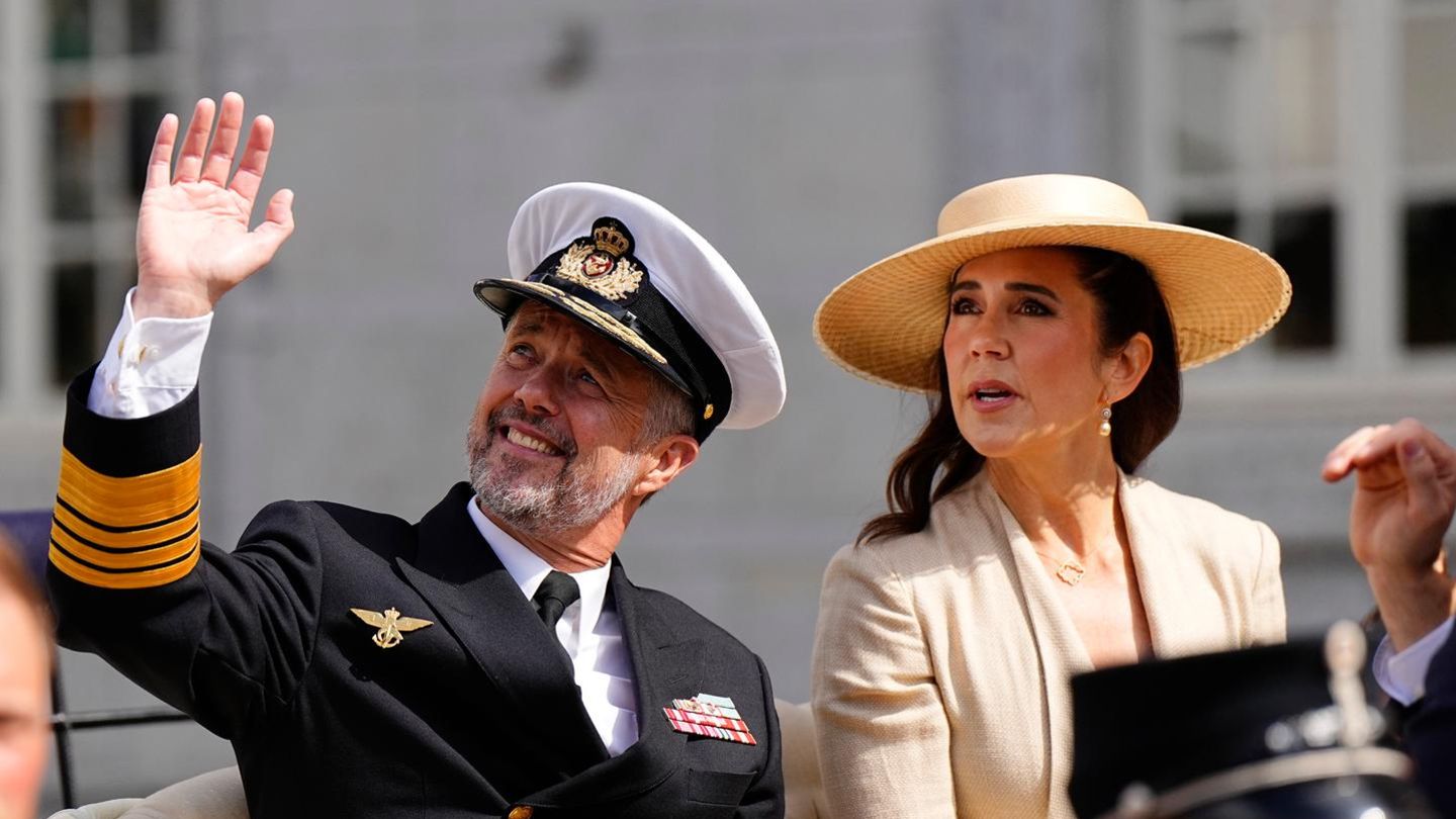 König Frederik + Königin Mary müssen Sommertour unterbrechen | GALA.de