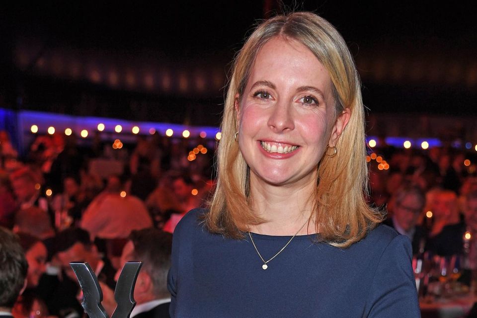Verena Hubertz: Erst Baby, dann Hochzeit! Ministerin hat geheiratet ...