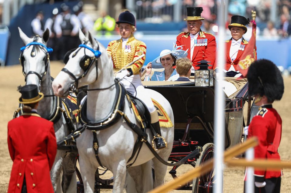 Trooping the Colour 2026: Die schönsten Fotos von König Charles ...