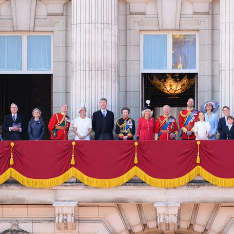 Trooping the Colour seit 1980: 15 Looks der Royals, die unvergessen ...