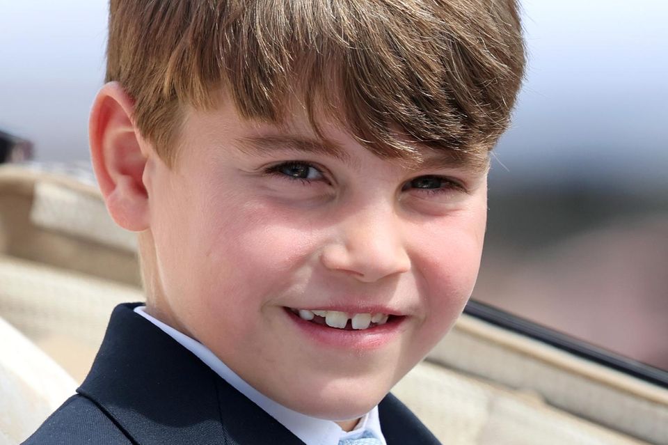 Prinz Louis: Hat er sich selbst die Haare geschnitten? | GALA.de